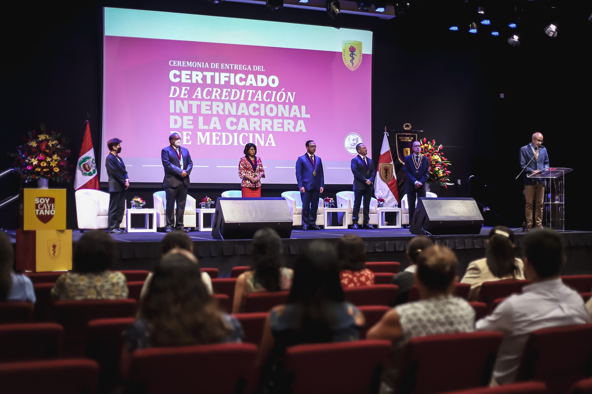Ceremonia de entrega de Certificado de Acreditación Internacional de la Carrera Profesional de ...
